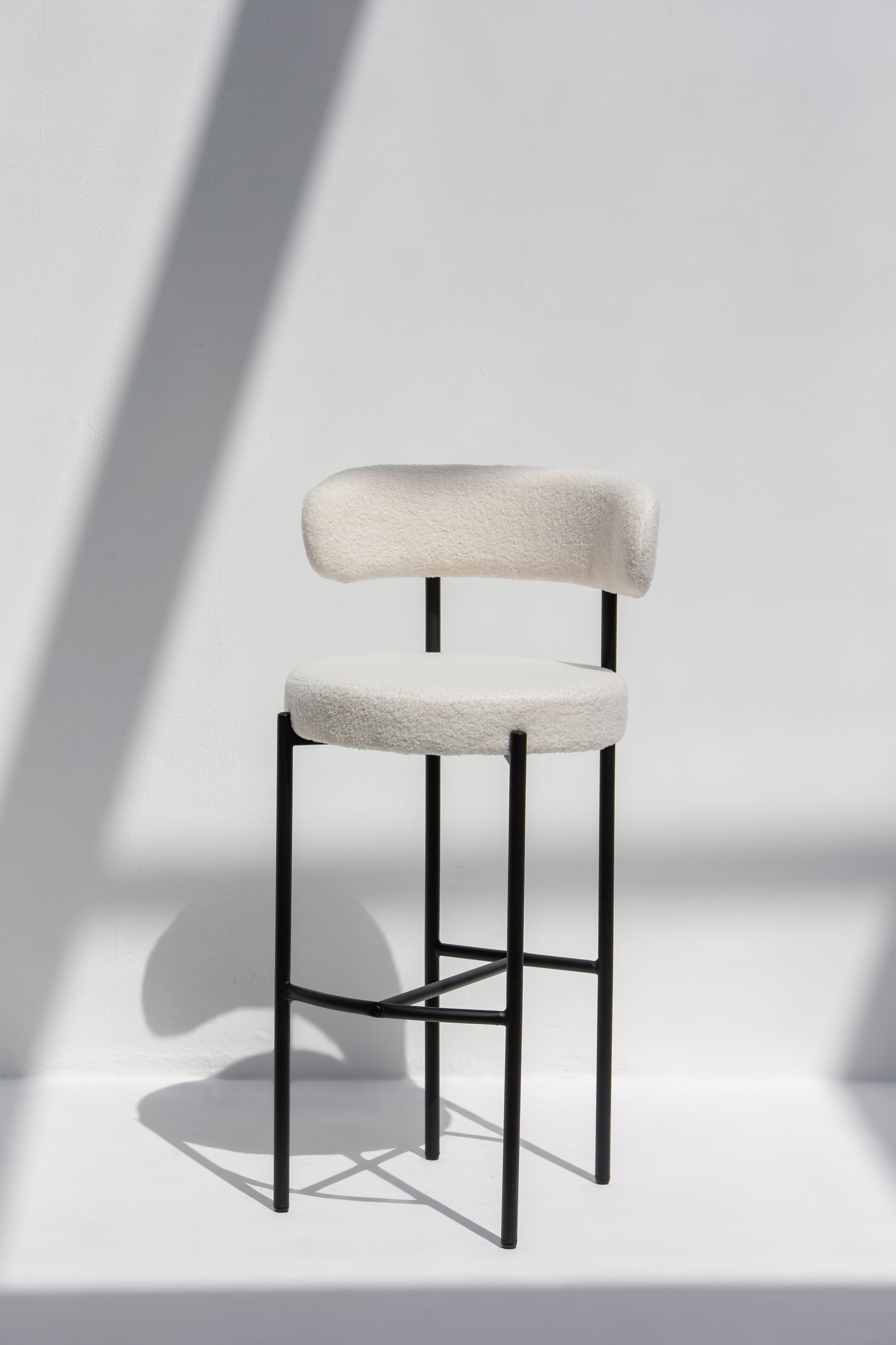 Lyla Boucle Bar Stool — Plush Contemporary Seating for Kitchens – Homekode