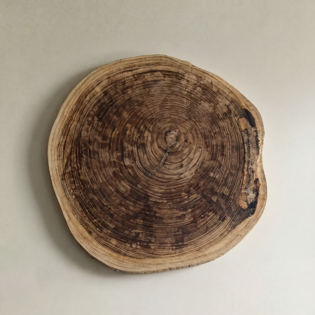 Orven Natural Wood Slice Cutting Board Rustic Kitchen Board – Homekode