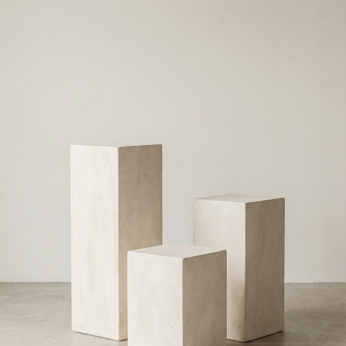Zelda Off White Microconcrete Display Plinth – Homekode